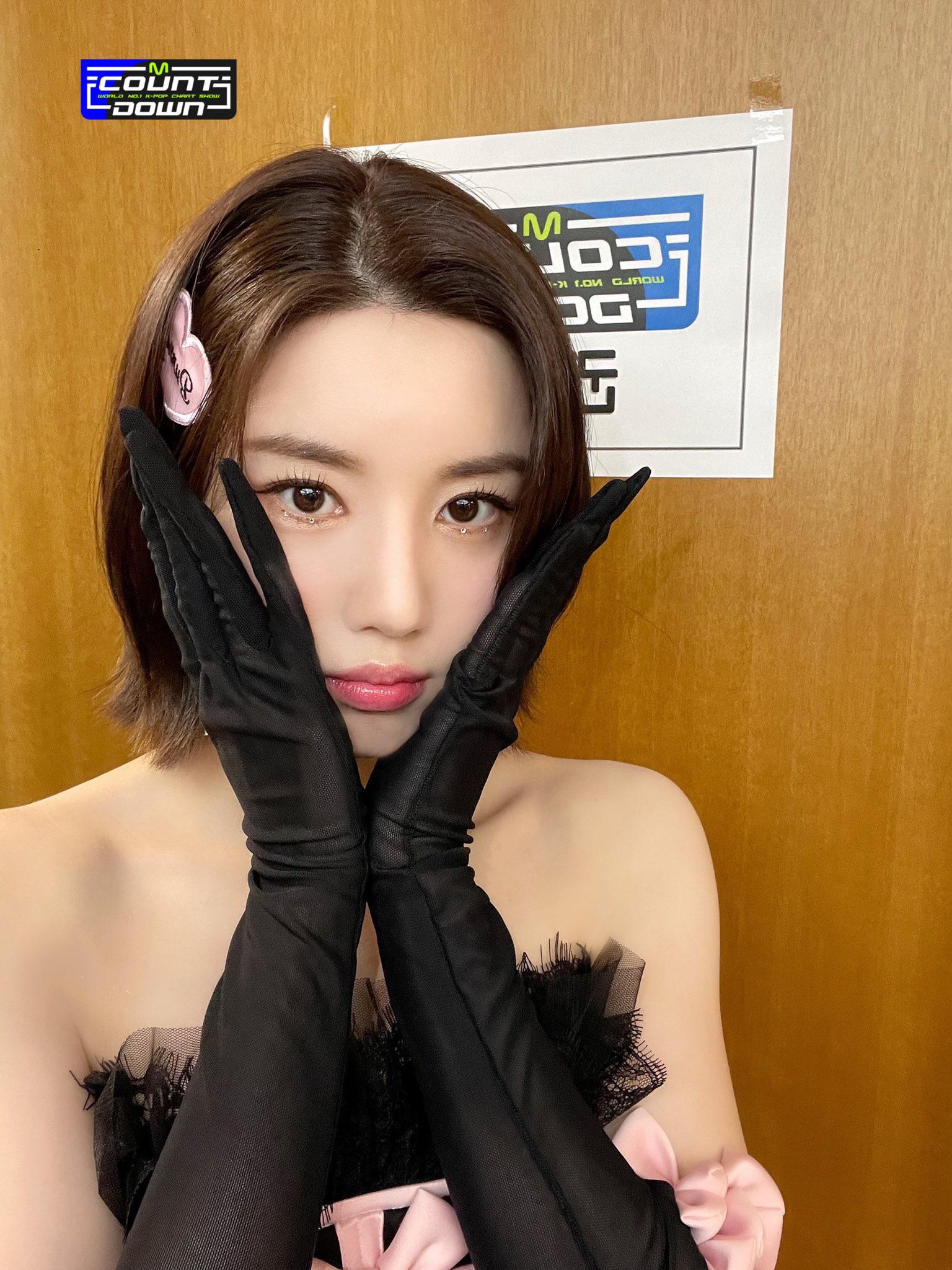 [220421] M Countdown Twitter update with Kwon Eunbi – KPOP NSFW