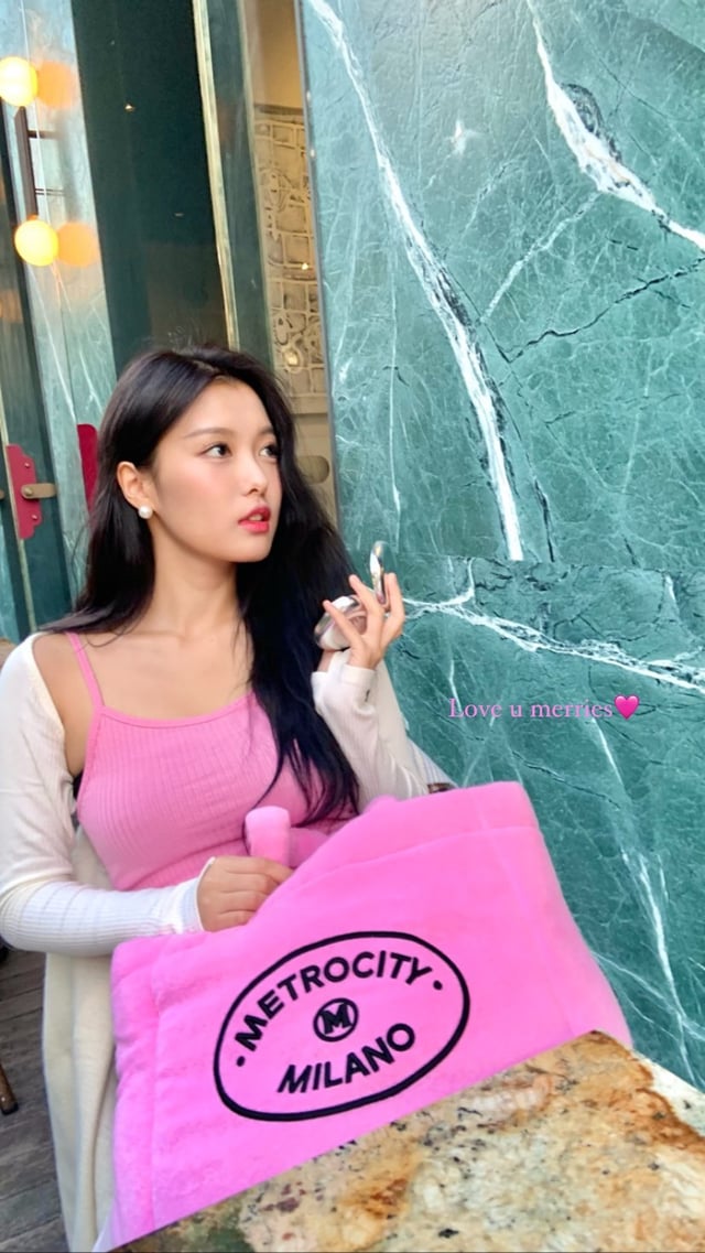 Ex Momoland Ahin Kpop Nsfw
