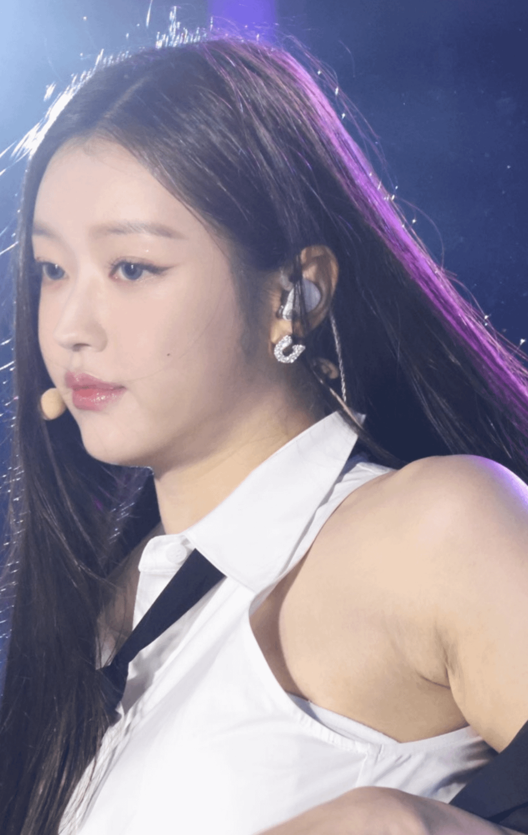 YooA pit folds (Oh My Girl) - KPOP NSFW