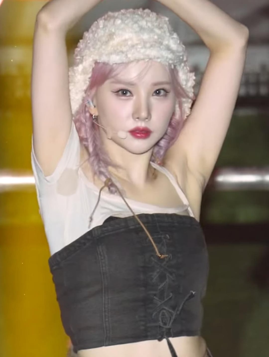 Eunha's sweaty pits💦 (VIVIZ) - KPOP NSFW