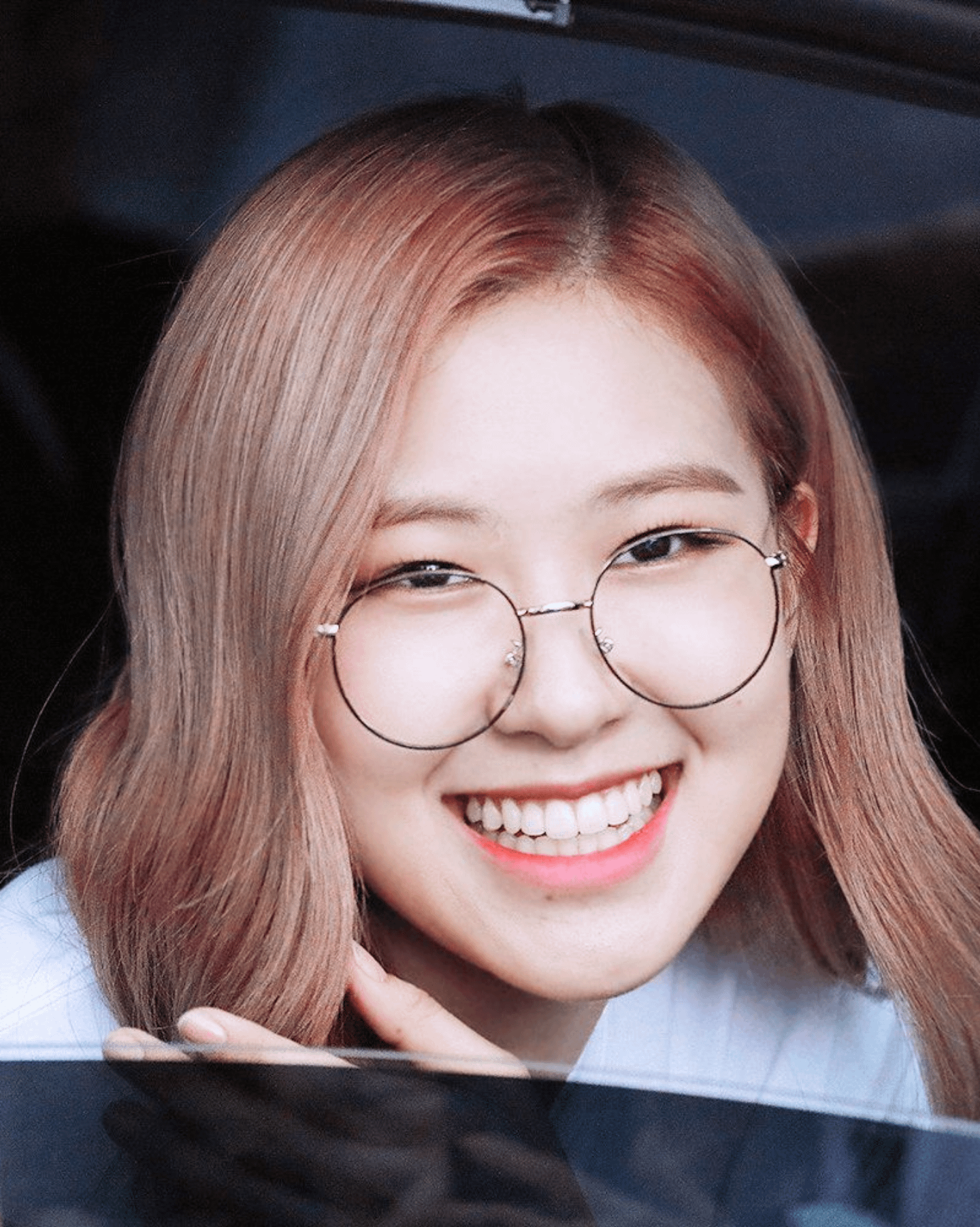Rosé smiling – KPOP NSFW