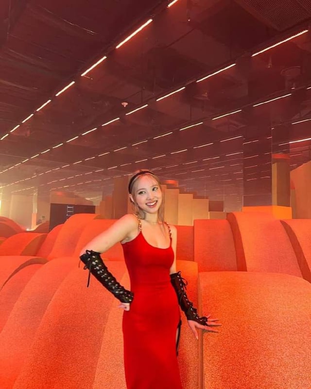 Nayeon in this red outfit is hotter than Asia summer – KPOP NSFW