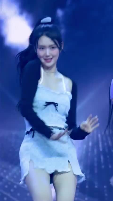 TripleS - Yubin - KPOP NSFW