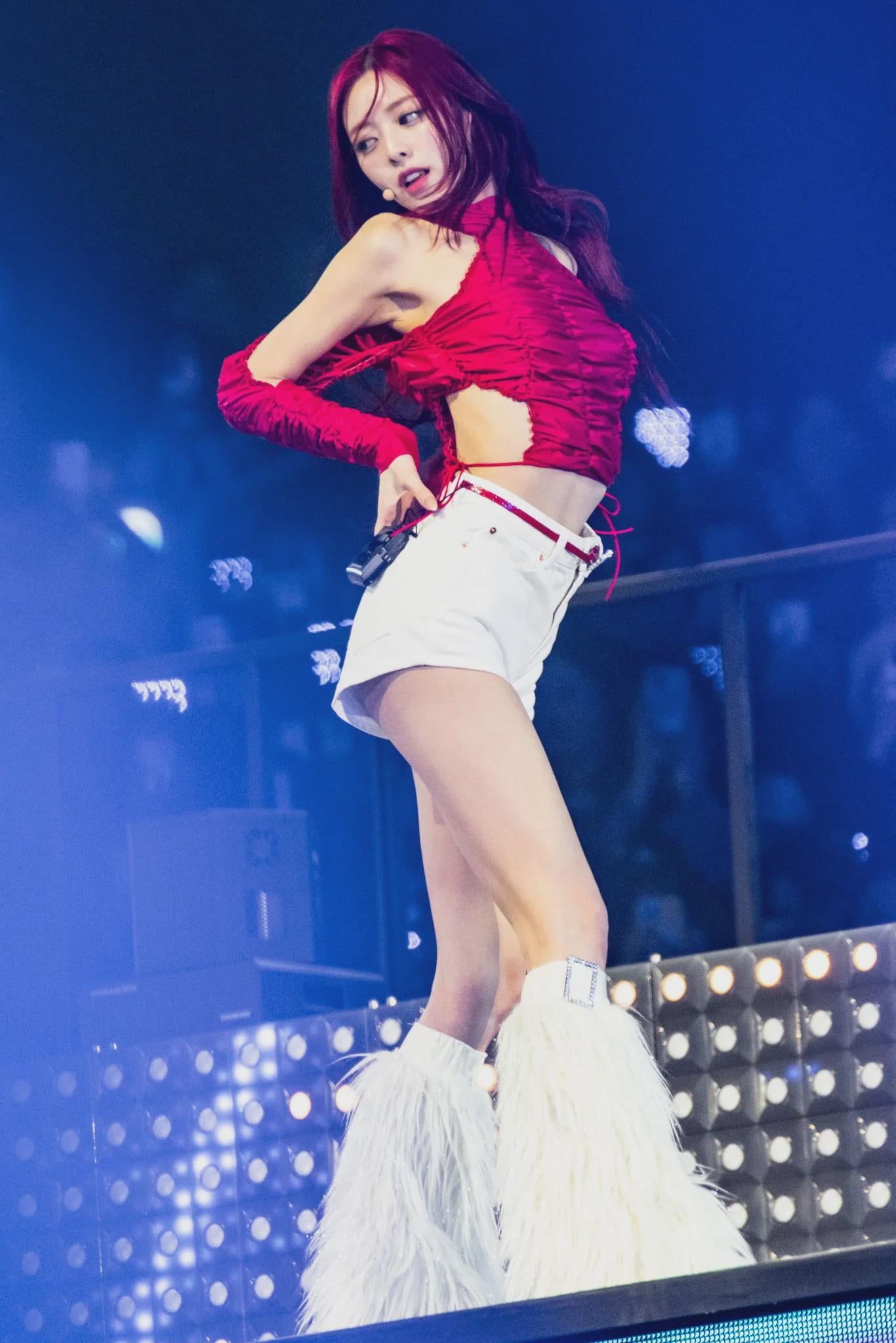 Yuna (ITZY) - KPOP NSFW