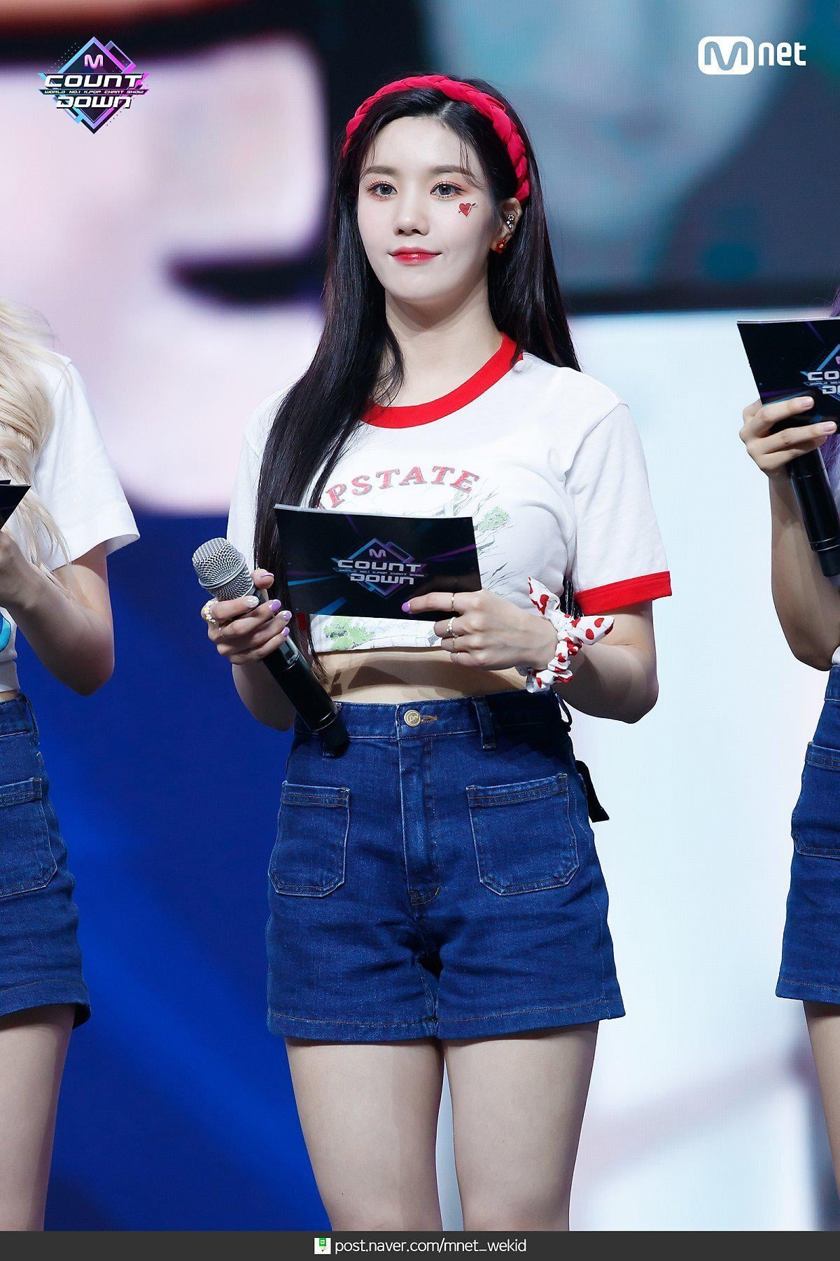 200618 IZ*ONE – Kwon Eunbi – KPOP NSFW