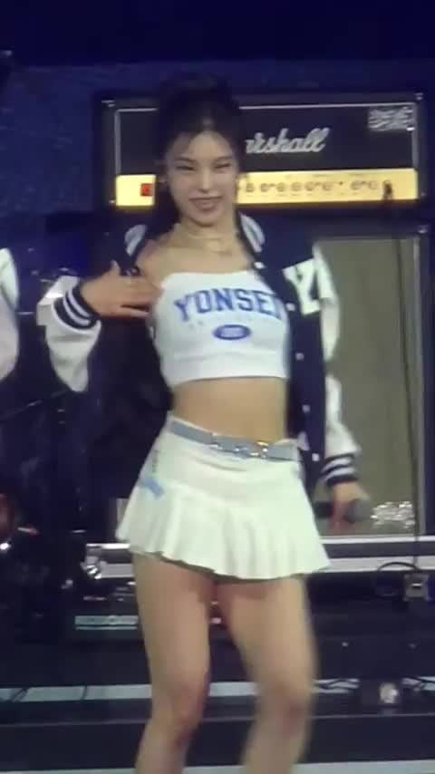 ITZY - Yeji ft. Ryujin - KPOP NSFW