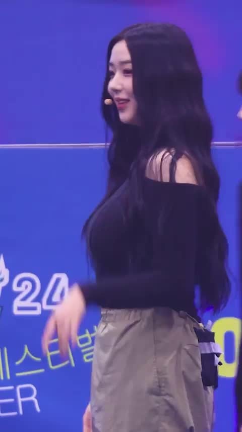 tripleS – Chaeyeon – KPOP NSFW