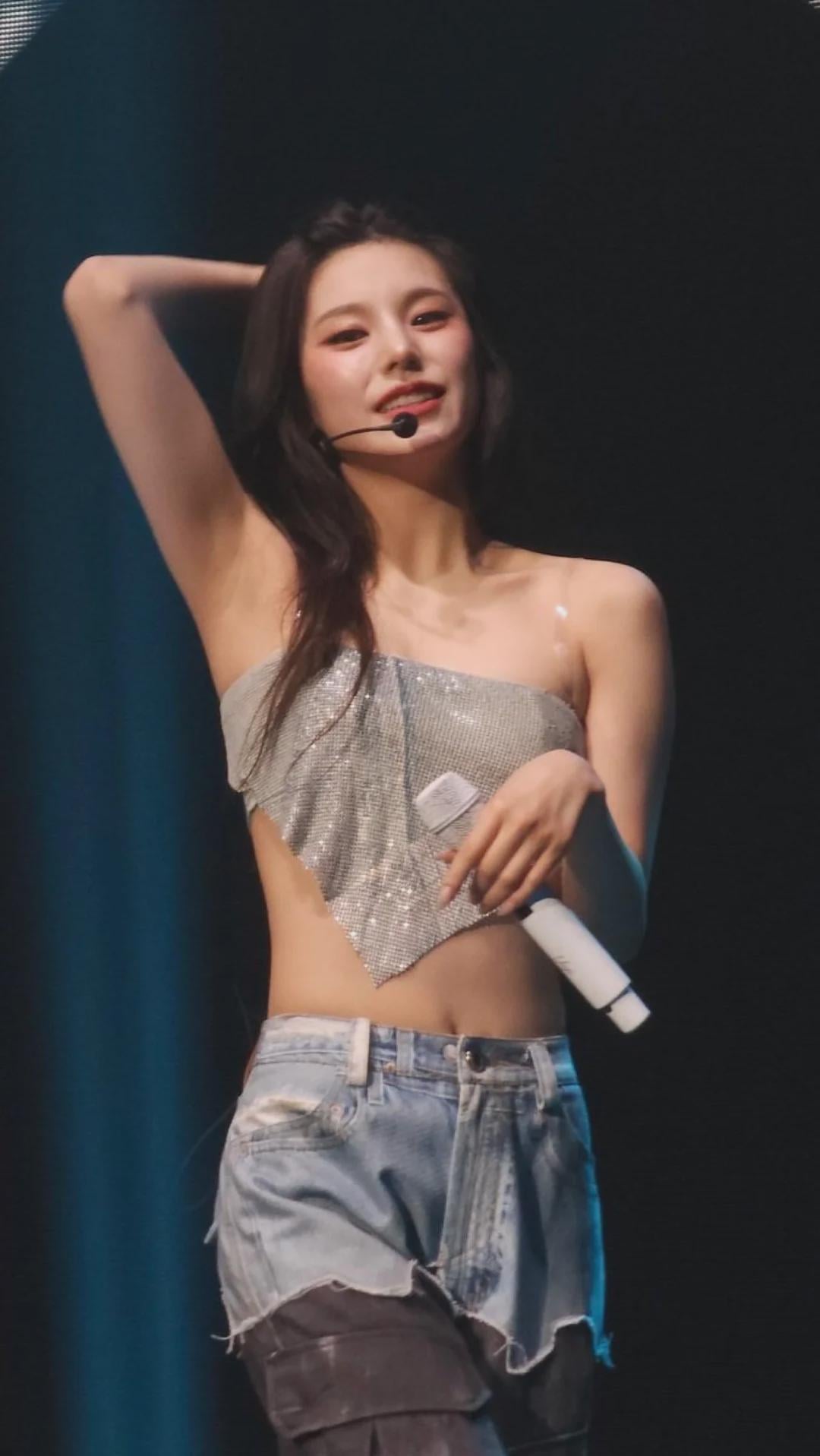 Yeji (ITZY) - KPOP NSFW