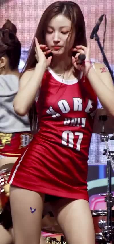 ICHILLIN - Yeju - KPOP NSFW