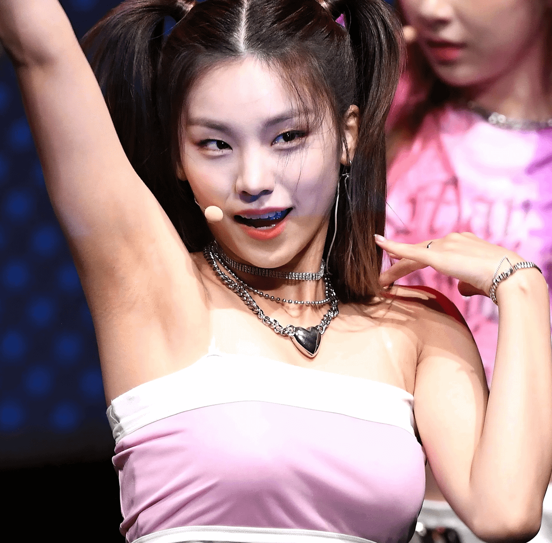 Yeji (ITZY) - KPOP NSFW