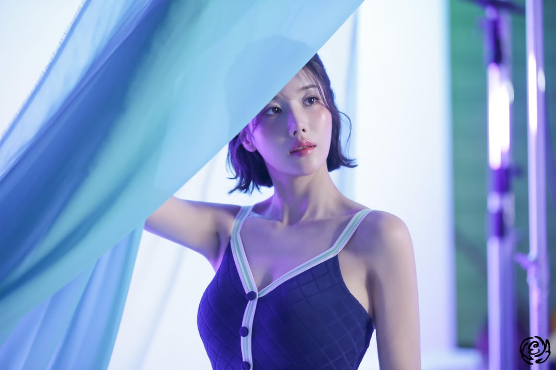 250429 Eunbi - CORALIQUE (25 Summer Collection 'Glow & Flow' Catalogue Photoshoot Behind - Part ...