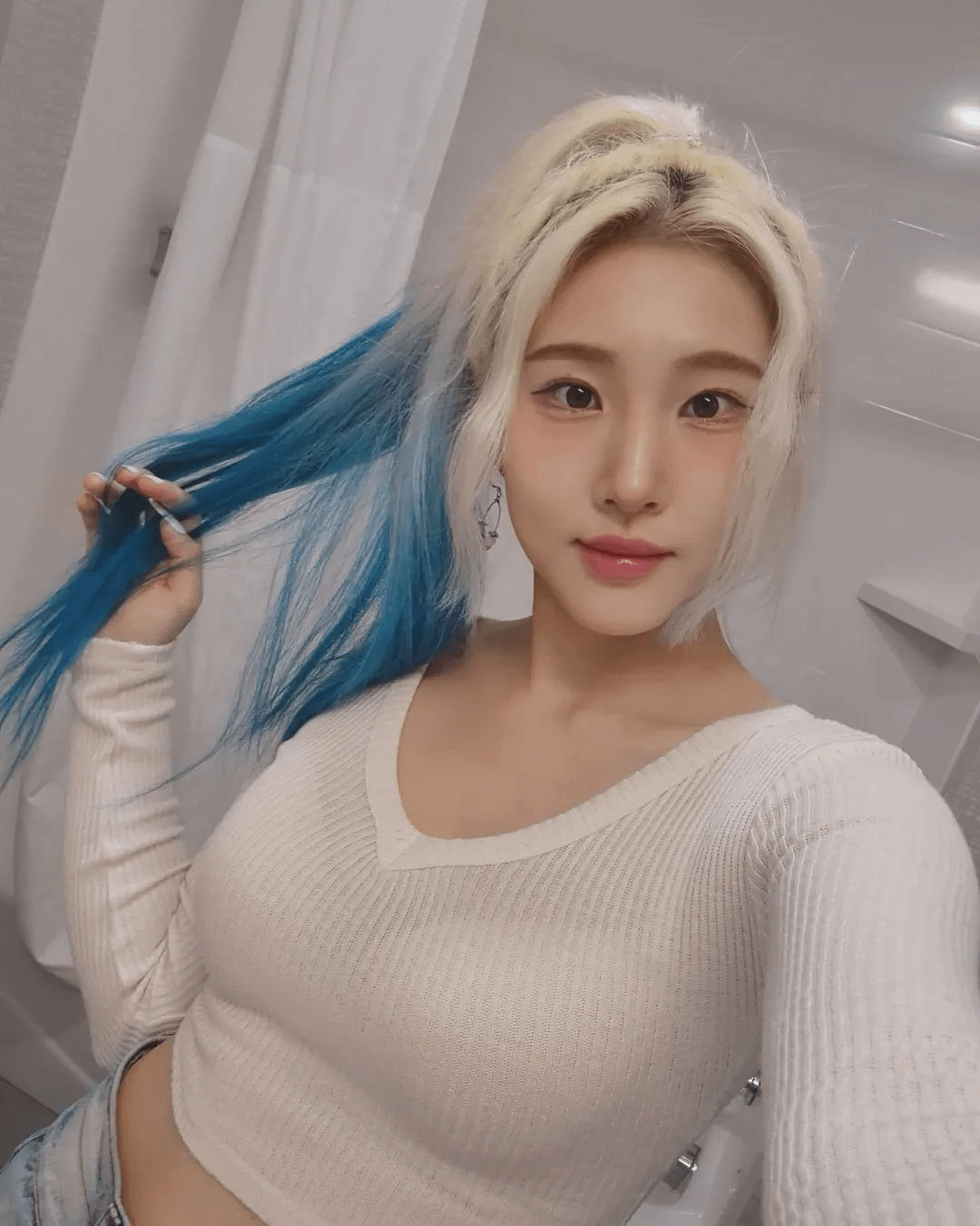 ROLLING QUARTZ - Hyunjung - KPOP NSFW