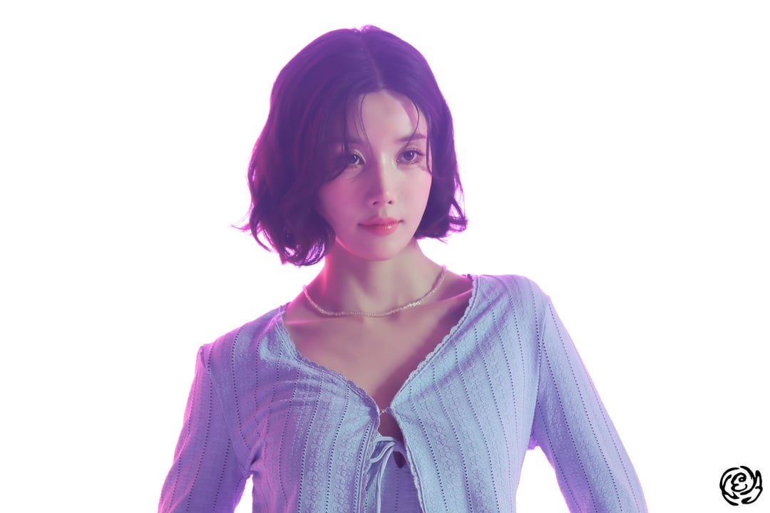 250429 Eunbi - CORALIQUE (25 Summer Collection 'Glow & Flow' Catalogue Photoshoot Behind - Part ...