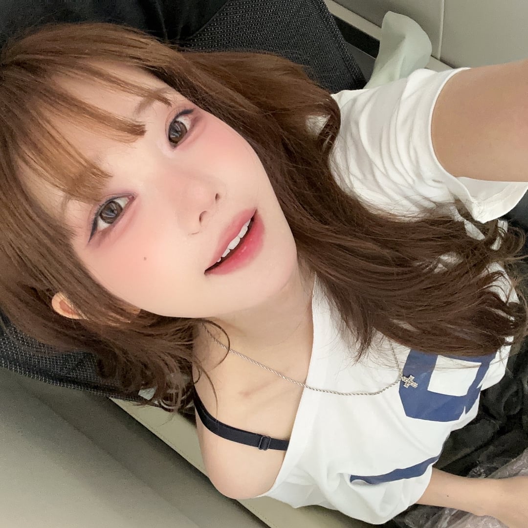 Magenta - QWER - KPOP NSFW